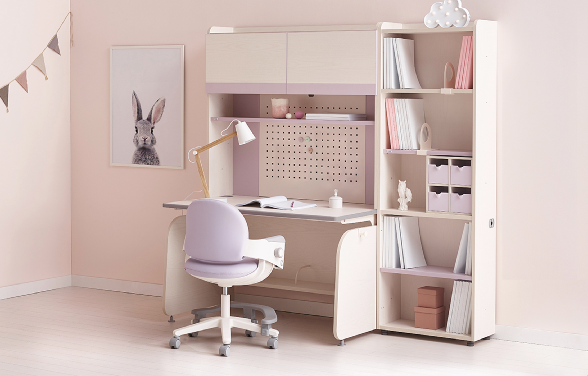 iloom LINKI PLUS 成長書桌椅及書櫃。彈性多元搭配組合 陪伴孩子長大 – Rubee。小紅寶 – Rubee。小紅寳